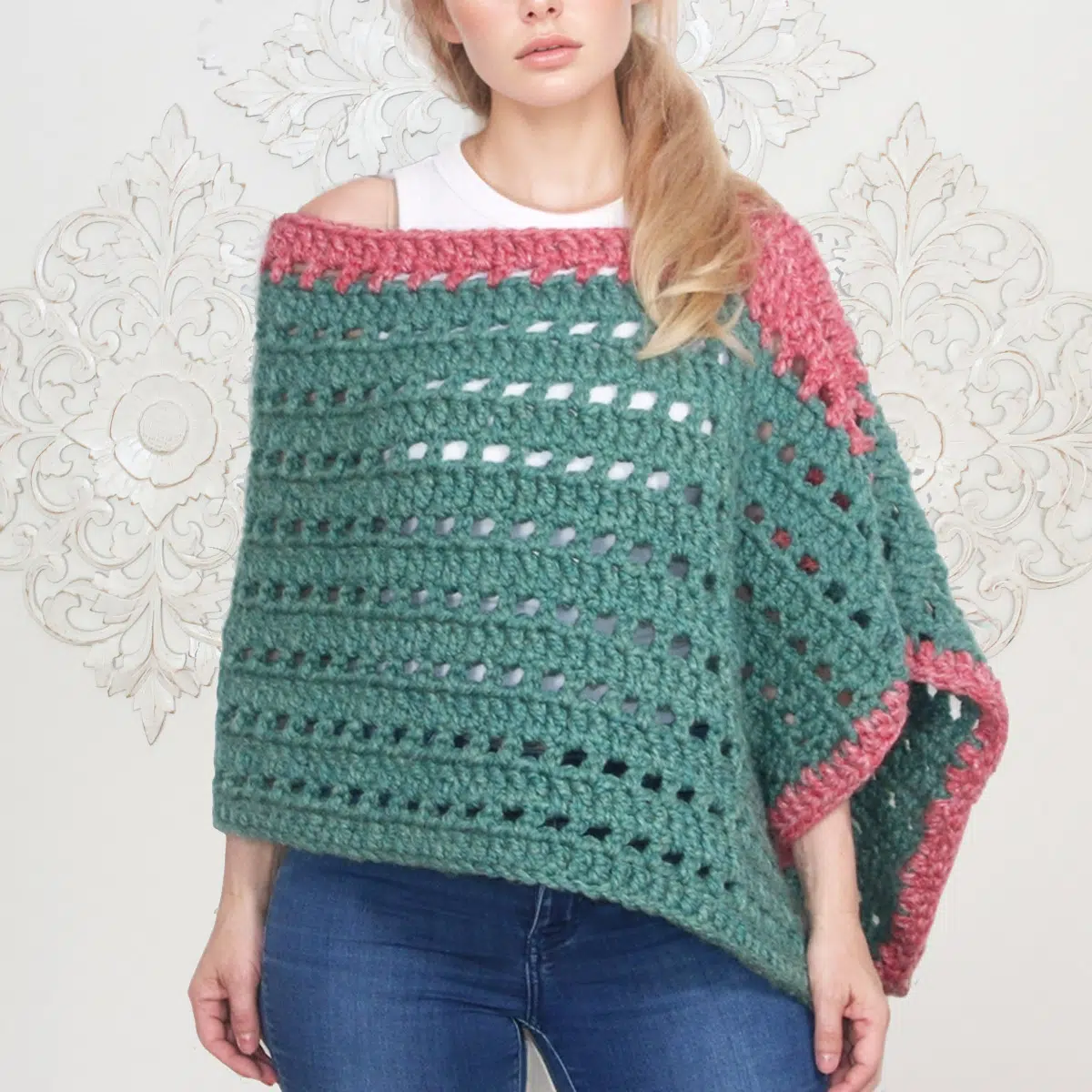 Chunky Poncho Crochet Pattern (FREE, Beginner) | TREASURIE